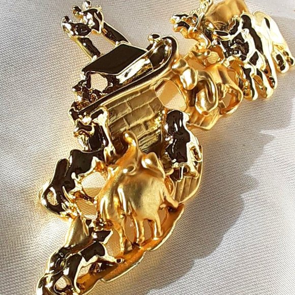 Ajc | Jewelry | Signed Ajc Noahs Ark Vintage Pin Brooch Brushed Gold ...
